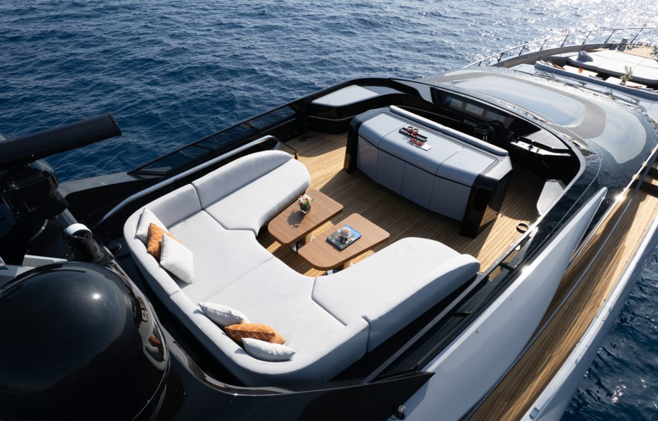 Mangusta 104 REV | Mangusta Yachts