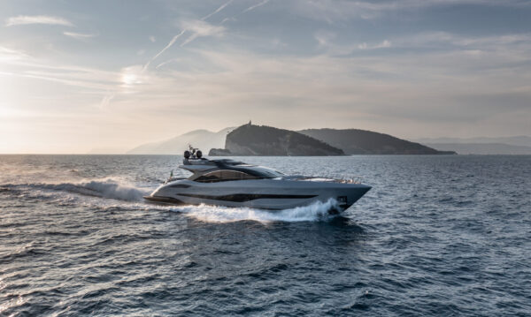 Mangusta 104 REV | Mangusta Yachts