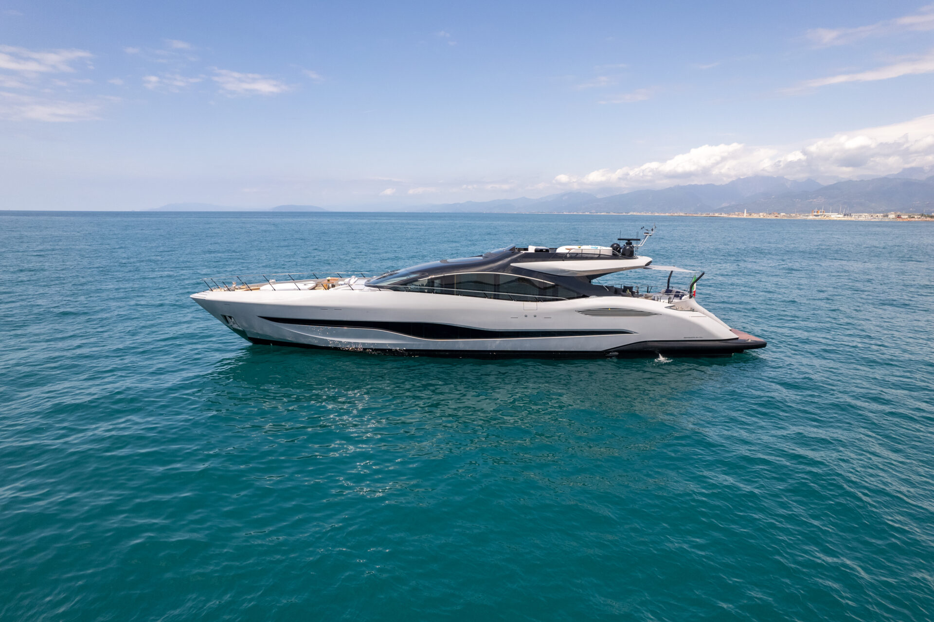 Mangusta Maxi Open 104 REV # 2 | Mangusta Yachts