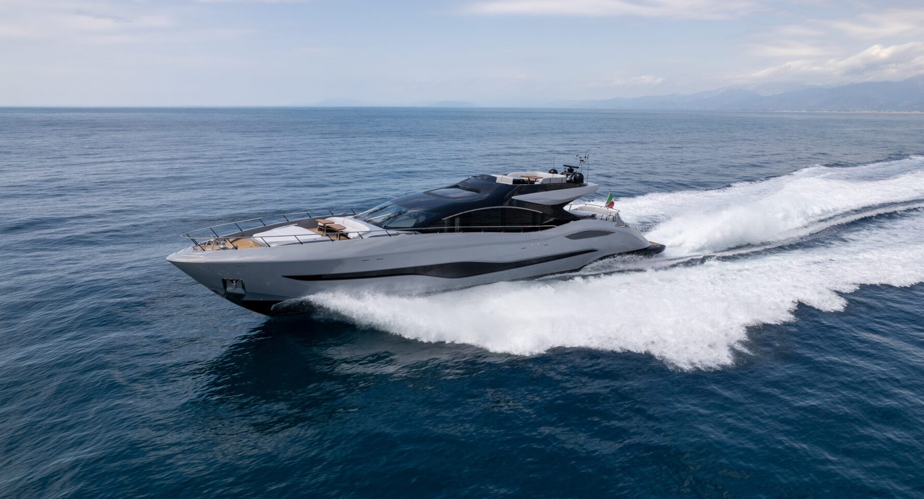 Mangusta Maxi Open 104 REV # 2 | Mangusta Yachts