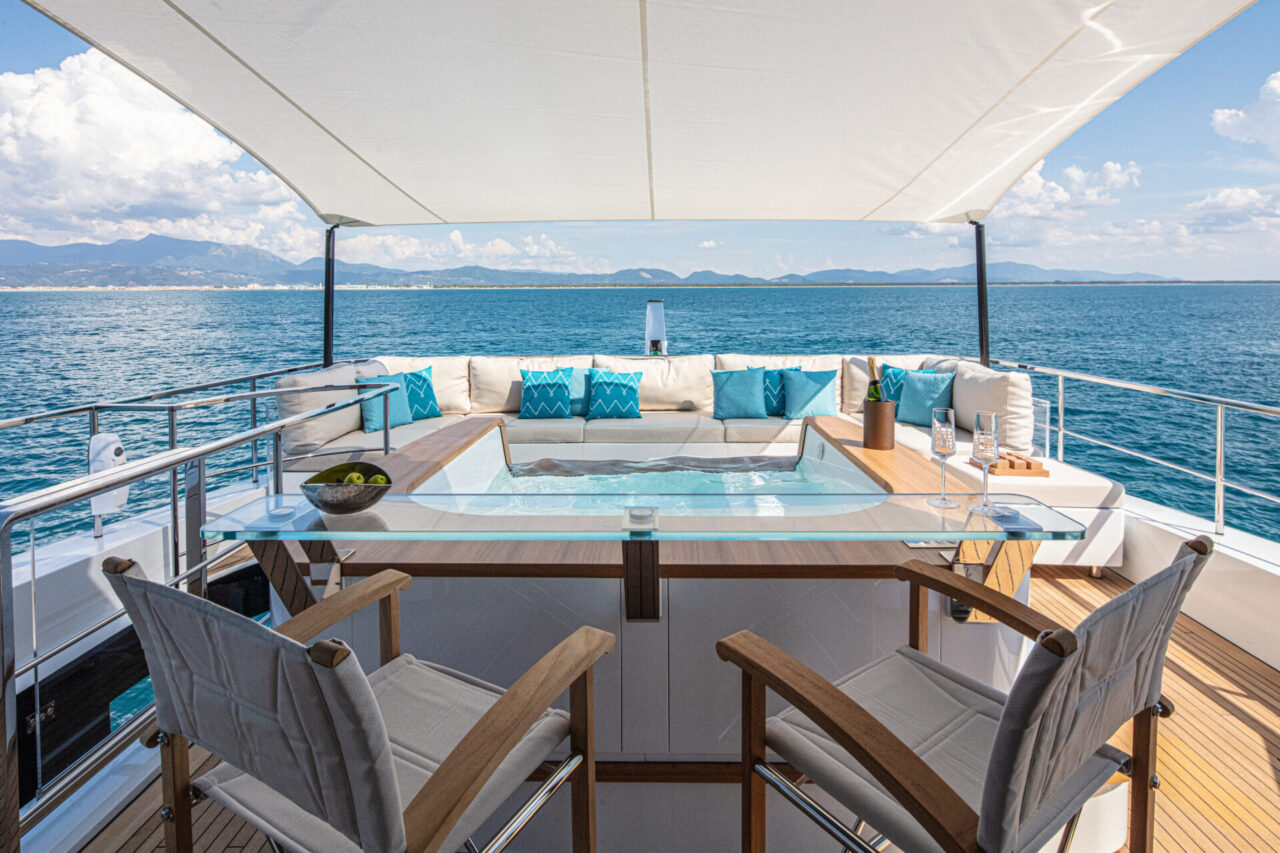 Mangusta Gransport 33 # 1 | Mangusta Yachts